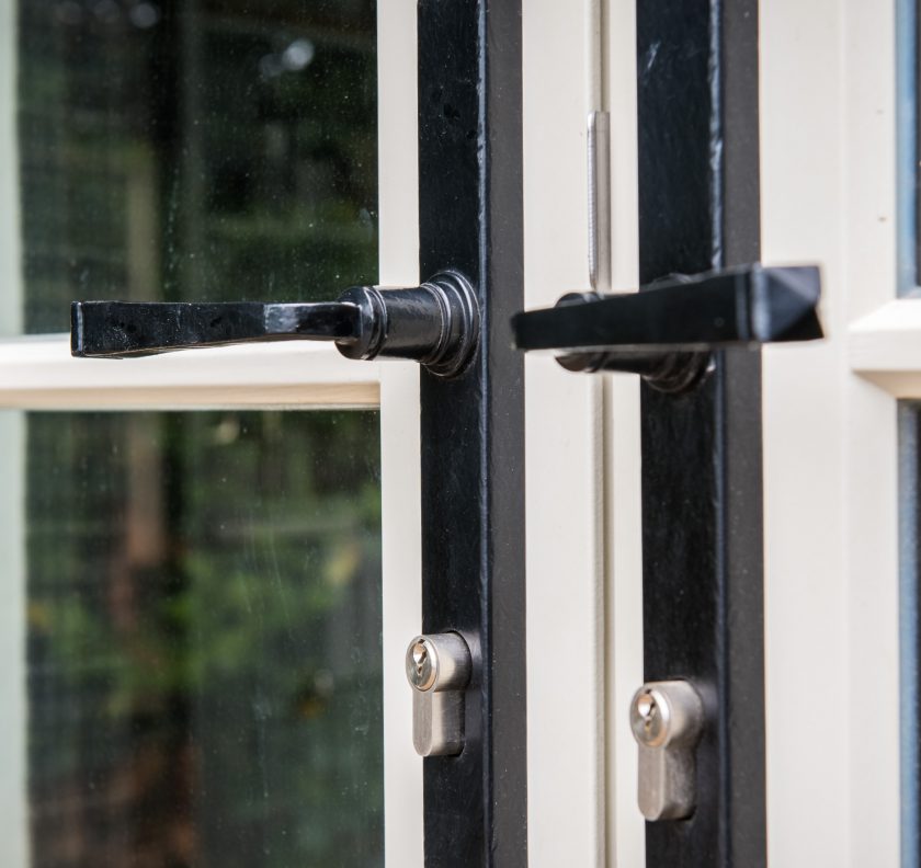 Ironmongery — Lemon Glass